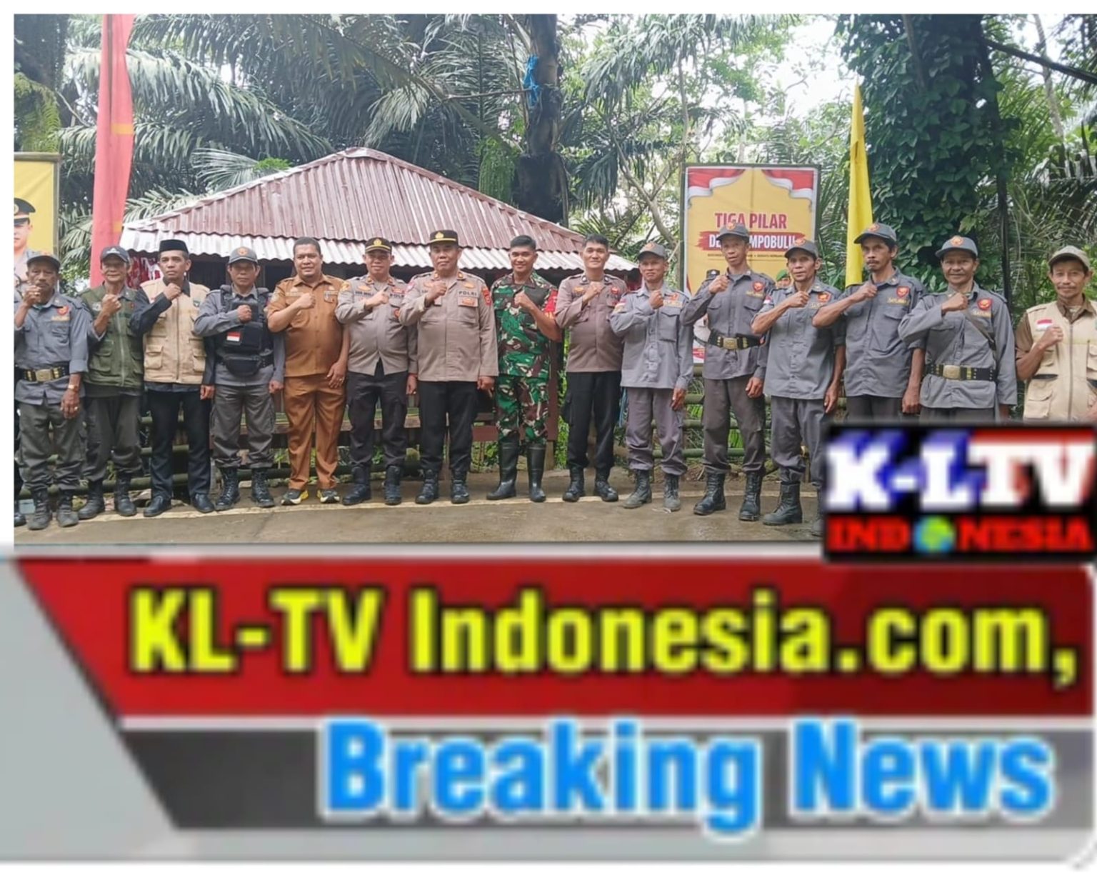 Kunjungan Tim Penilaian Lomba Poskamling Tingkat Polres Pangkep di Desa ...